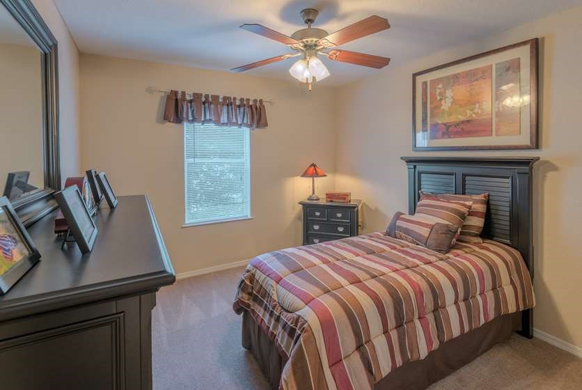 The Paddock Club Apartments Gainesville - Swamp Rentals